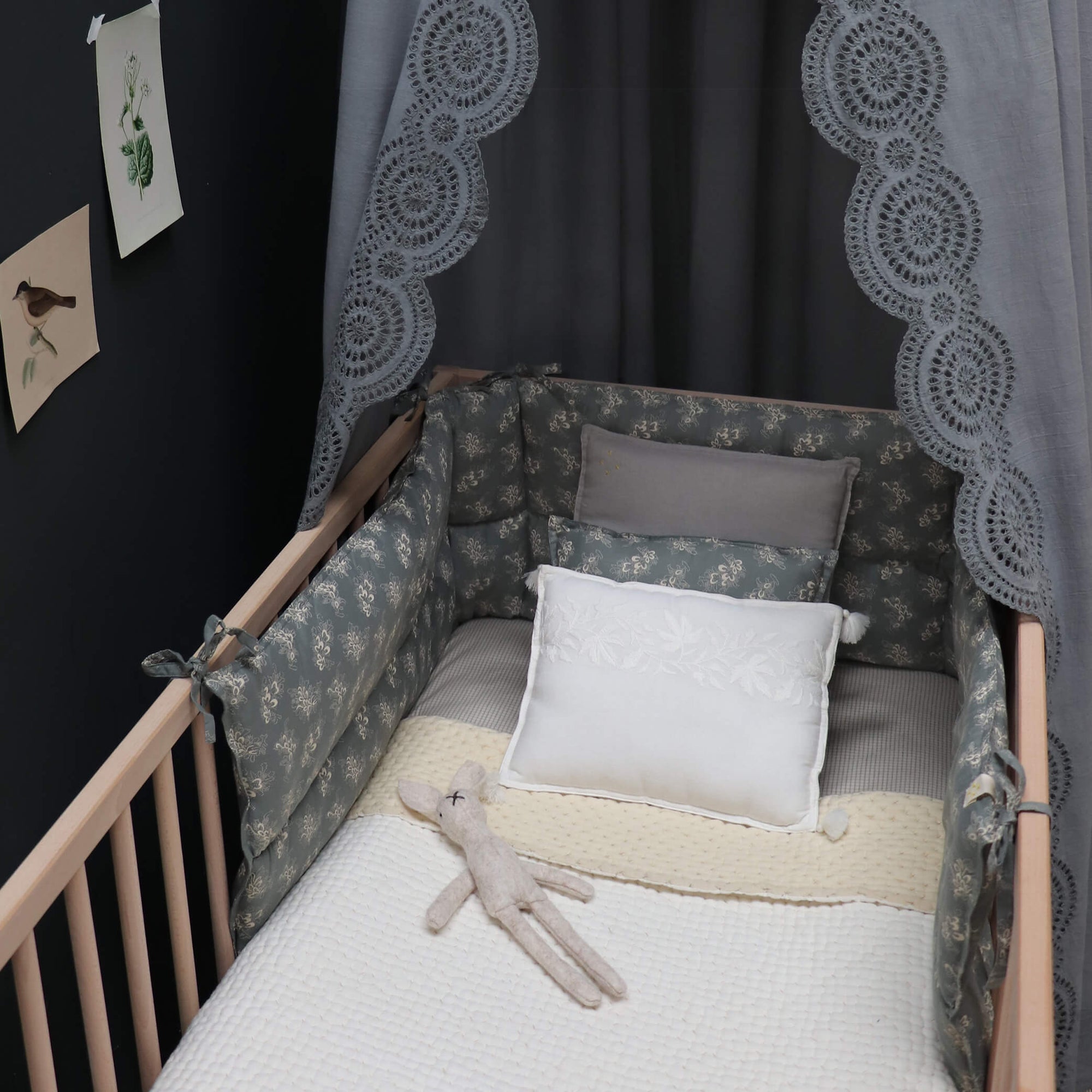 Scallop Embroidered Canopy - Blue – Camomile London